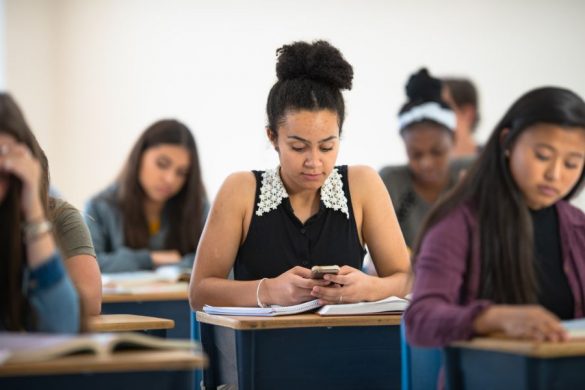 9 Reasons Students Drop Out of University | FundiConnect